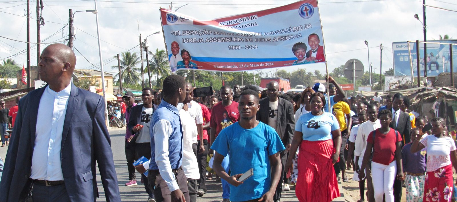 Nhamatanda: Cerca de 500 crentes marcham pelos 64 anos da Igreja ADA ...